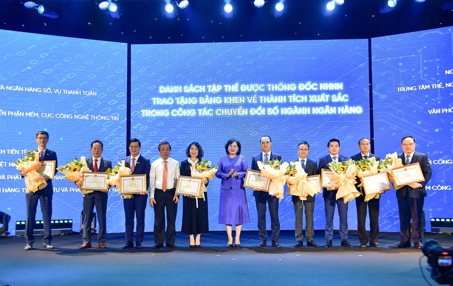 Vietcombank đồng hành cùng Ngày chuyển đổi số ngành Ngân hàng - Tạp chí Kinh tế - Tài chính