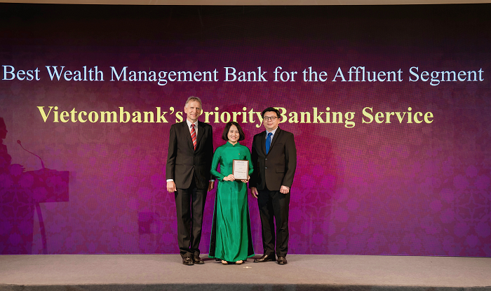 Vietcombank nhận được 2 giải thưởng lớn của The Asian Banker - Tạp chí Kinh tế - Tài chính